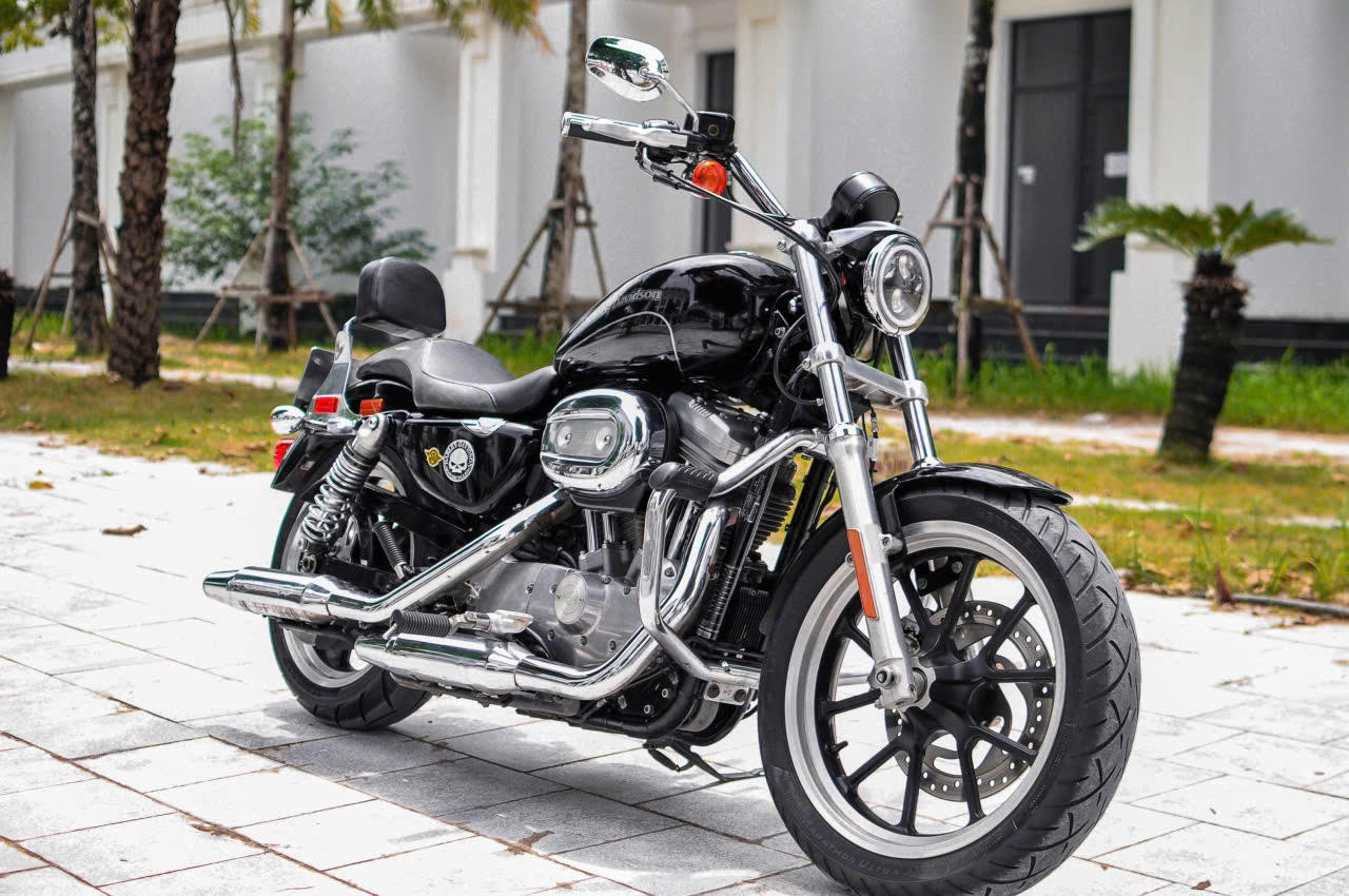 Harley Davidson SuperLow 883 2016
