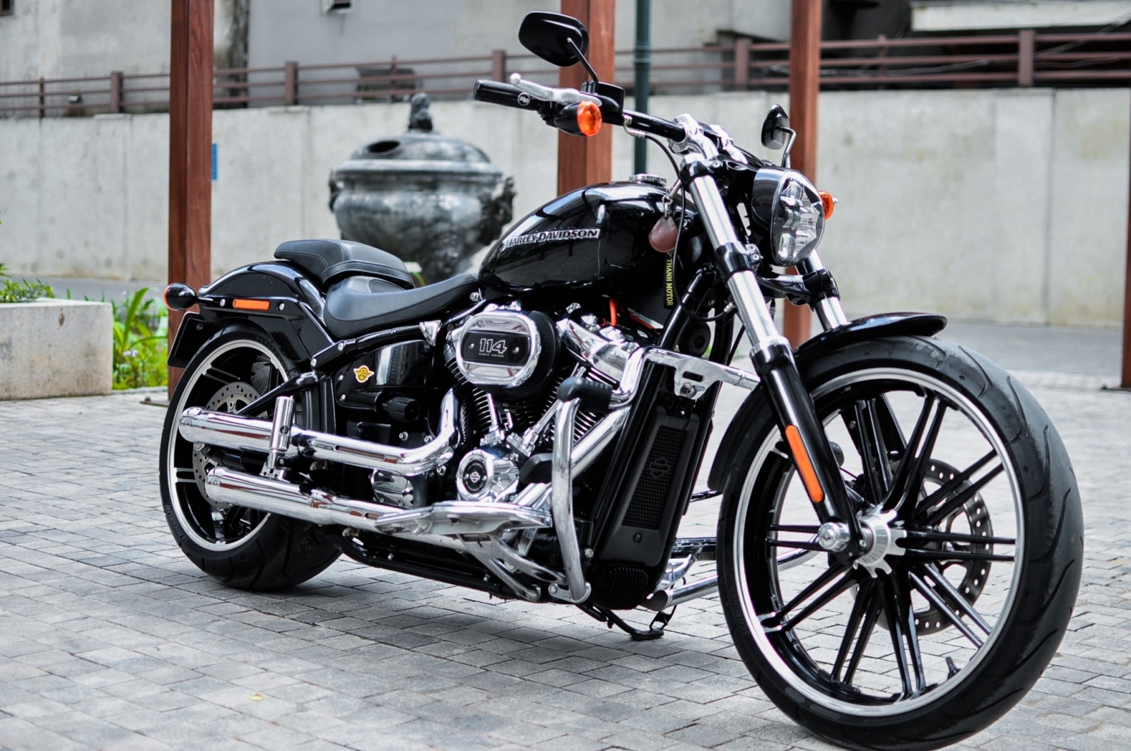 Harley Davidson Breakout 2020